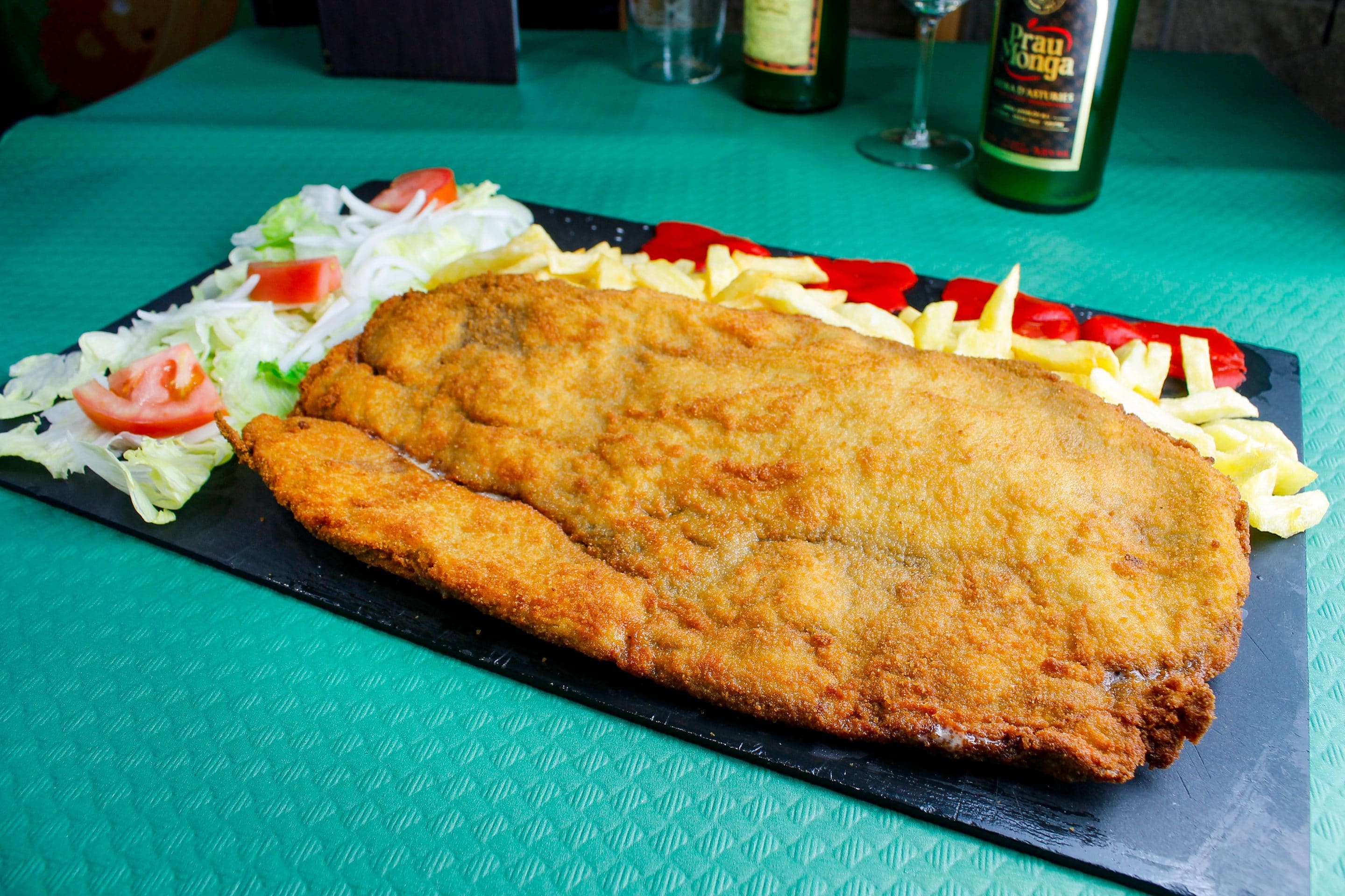 Cachopo asturiano en Langreo - Sidrería el Escalón
